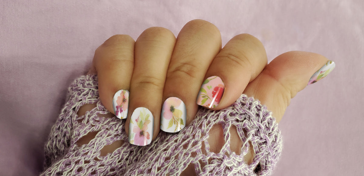 Floral Linens Nail Wrap – Wrapcity Nails